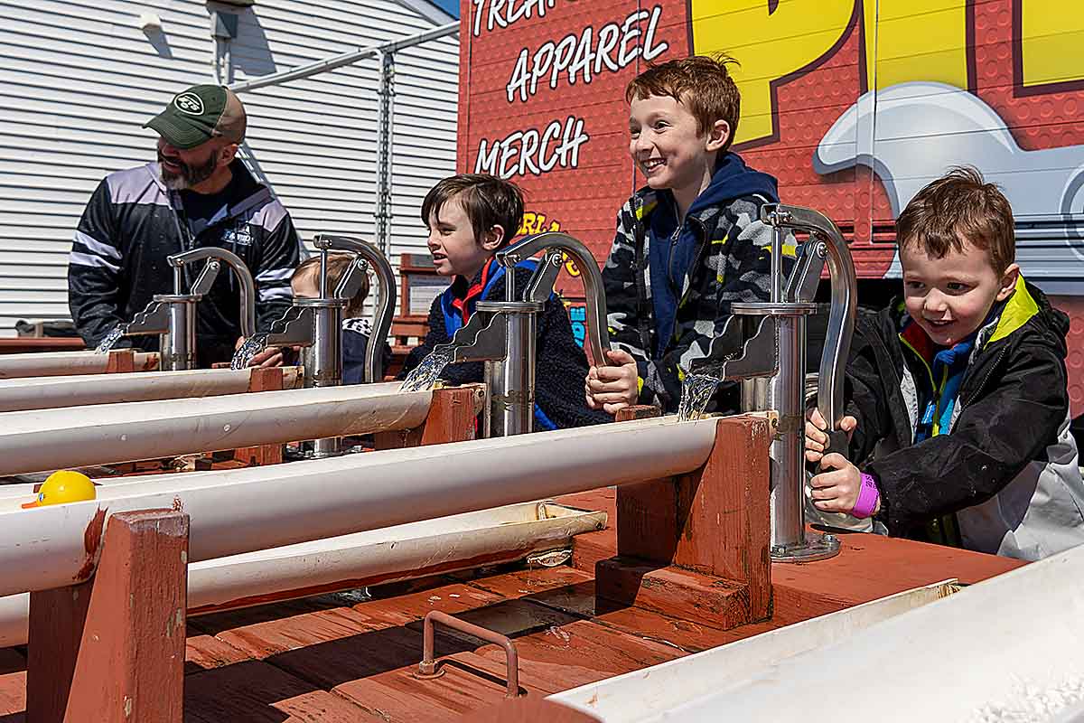 Rides & Attractions - Diggerland USA