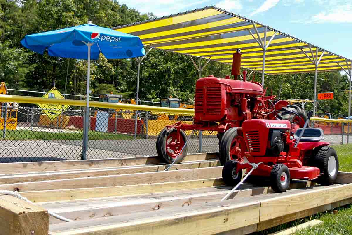 Rides & Attractions - Diggerland USA